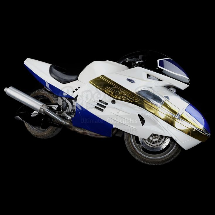Full-Size Blue Vector Cycle | POWER RANGERS TIME FORCE (2001-2001)
