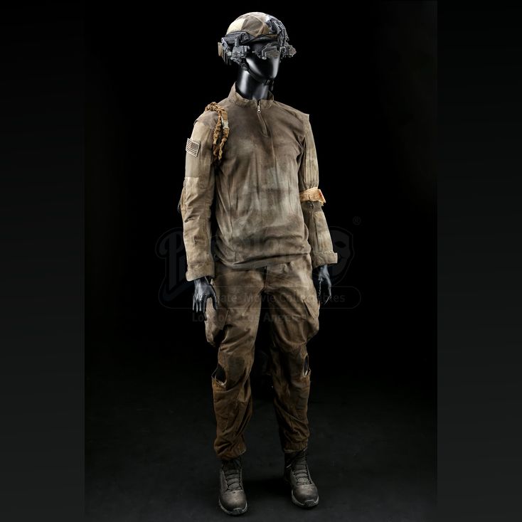 Sergeant Davis (Philip Bulcock) Battle Fatigues | SPECTRAL (2016)