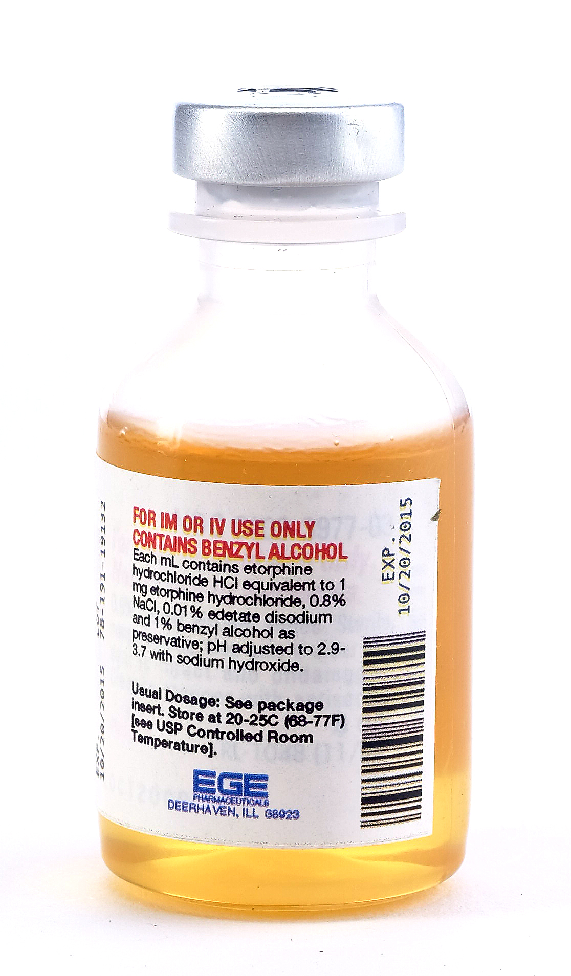 Lot 109 - Dexter Morgans (Michael C. Hall) SFX Scalpel and Syringe with ...