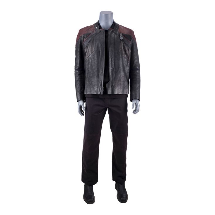 Lot # 376: STAR TREK: PICARD (2020-2023) - Captain William Riker's ...