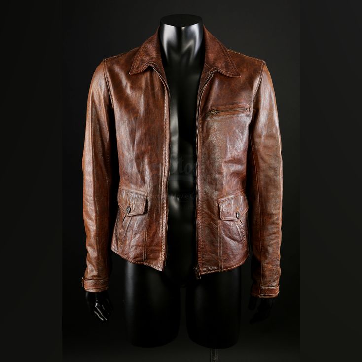 Jacobs (Robert Pattinson) Leather Jacket | WATER FOR ELEPHANTS (2011)
