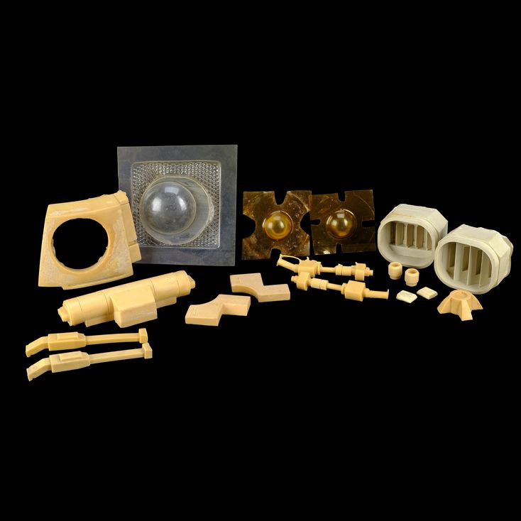 1654. Unfinished R2-D2 Component Castings | STAR WARS: PREQUEL TRILOGY ...