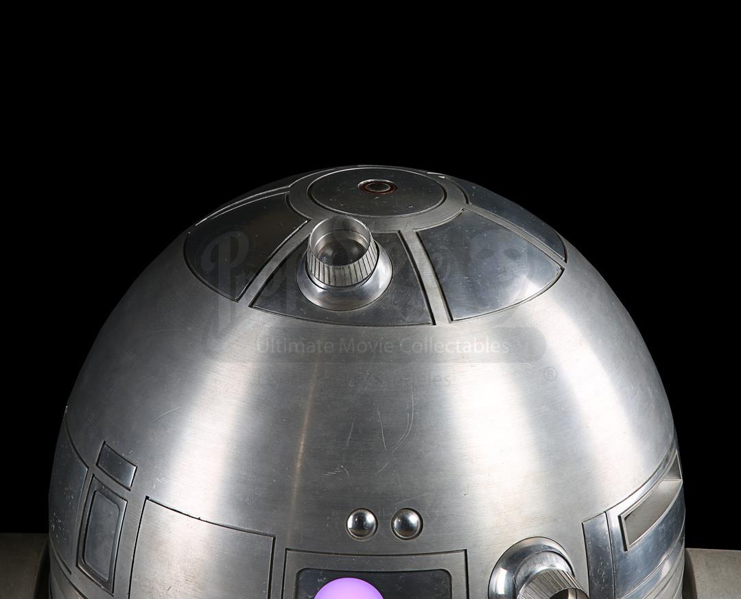 Light-Up Remote Control R2-BHD Droid | #N# STAR WARS: THE LAST JEDI (2017)