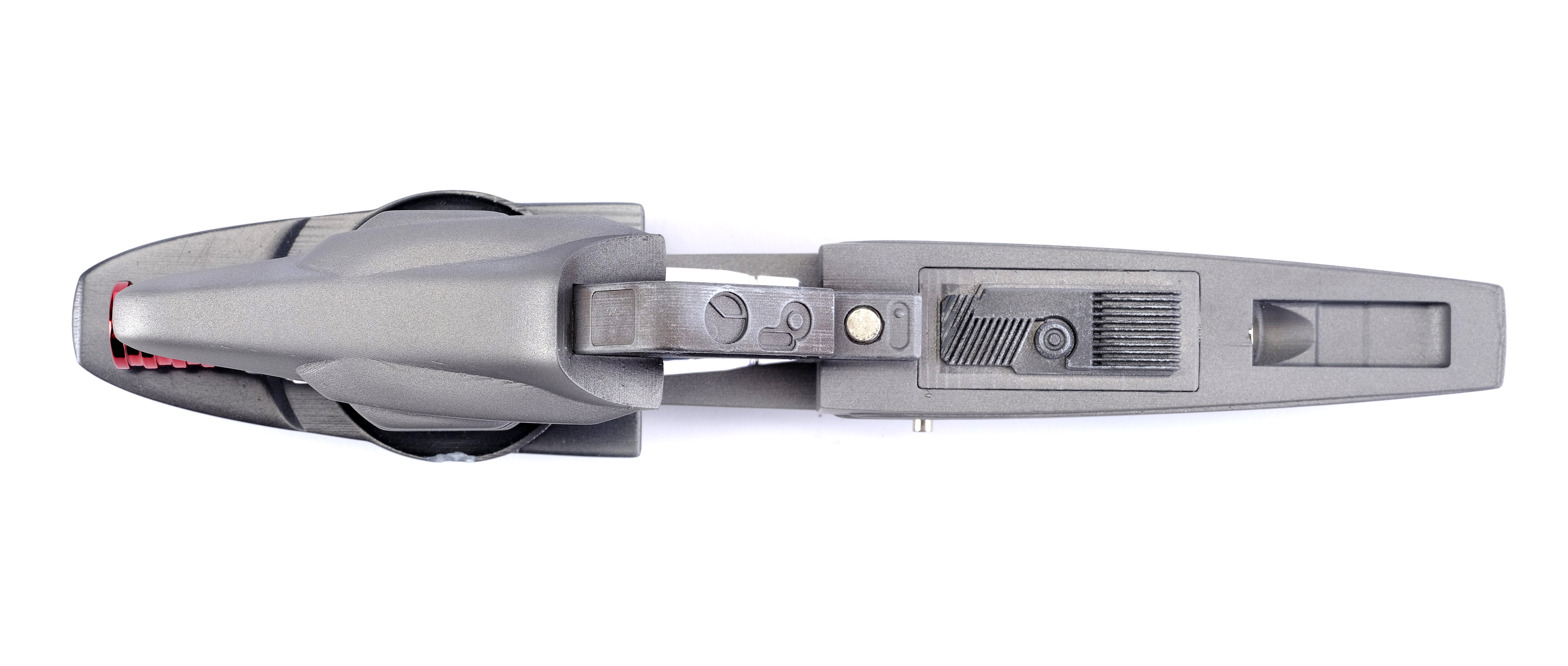 Lot #314 - STAR TREK INTO DARKNESS (2013) - Hero Magnetized Light-up ...