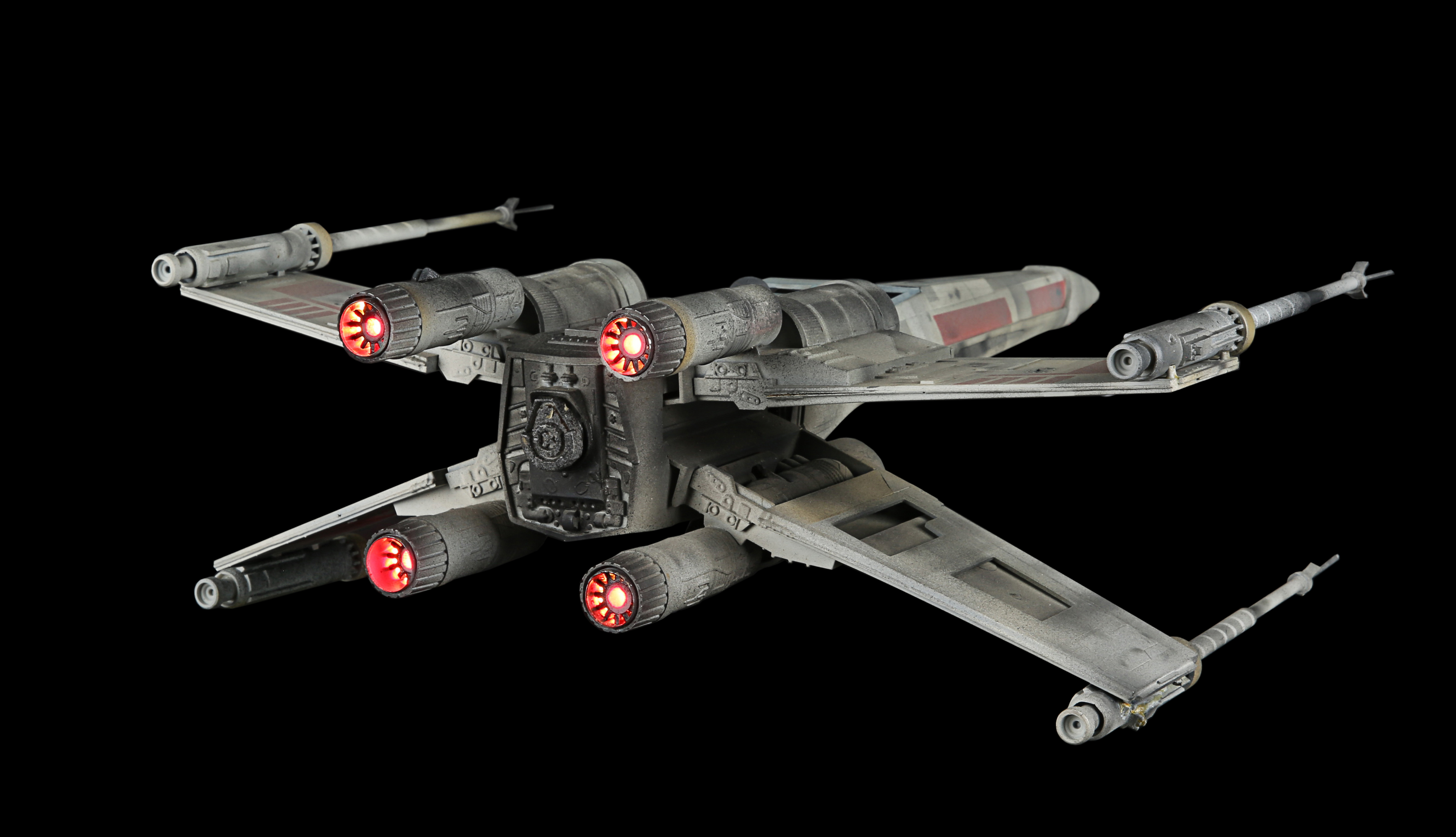 Lot #339 - STAR WARS: RETURN OF THE JEDI (1983) - Light-up ILM X-wing ...