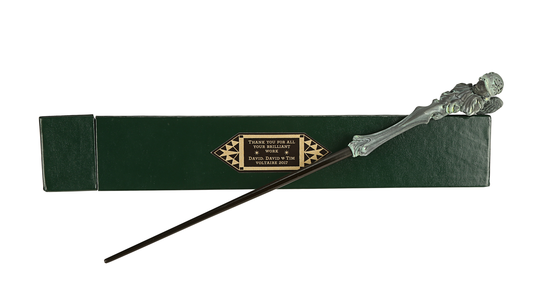 Lot #570 - FANTASTIC BEASTS: THE CRIMES OF GRINDELWALD (2018) - Wand ...