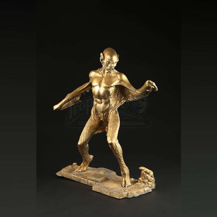 Bat-Drac Maquette Display | BRAM STOKER'S DRACULA (1992)