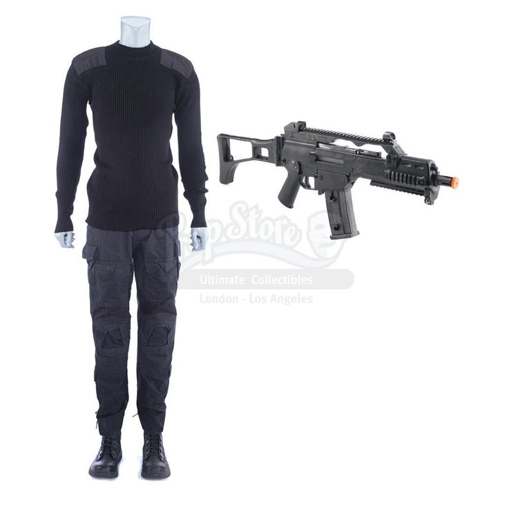 Frank Castles Anvil Attack Costume with Stunt Assault Rifle | MARVEL'S ...