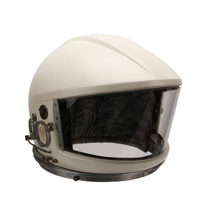 Lot #1417: MISSION TO MARS (2000) - Spacesuit Helmet