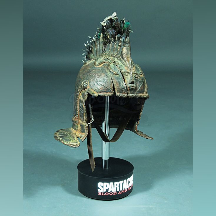 Pericles (Thomas Kiwi) Helmet Display | SPARTACUS (2010-2013)