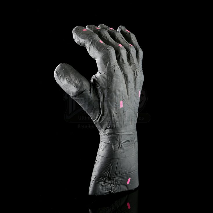 Lot 43 - Warcraft Auction - Large VFX Orc Hand | WARCRAFT (2016)