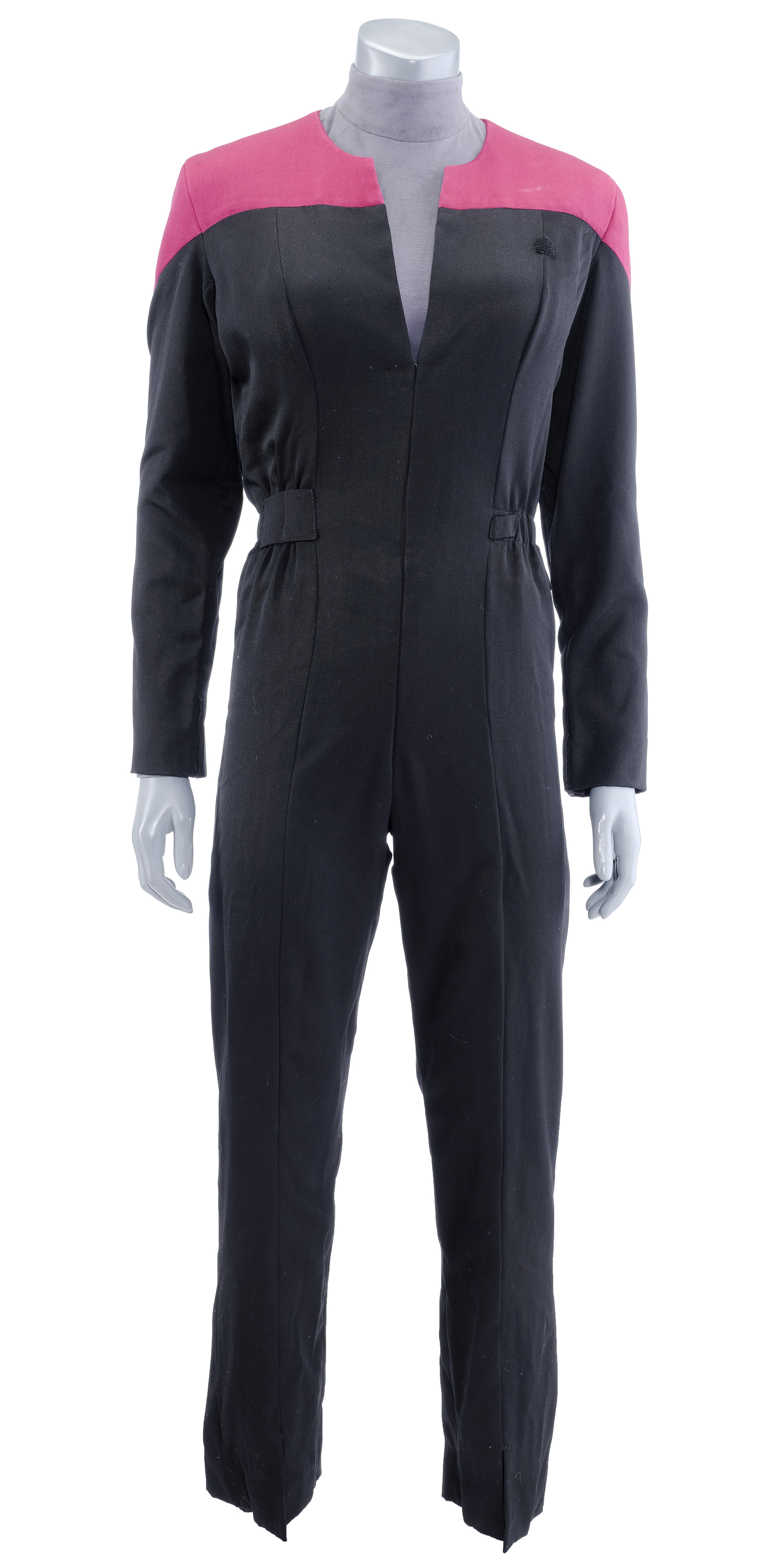 Lot # 345: Star Trek: Voyager (T.V. Series, 1995 - 2001) - Captain ...