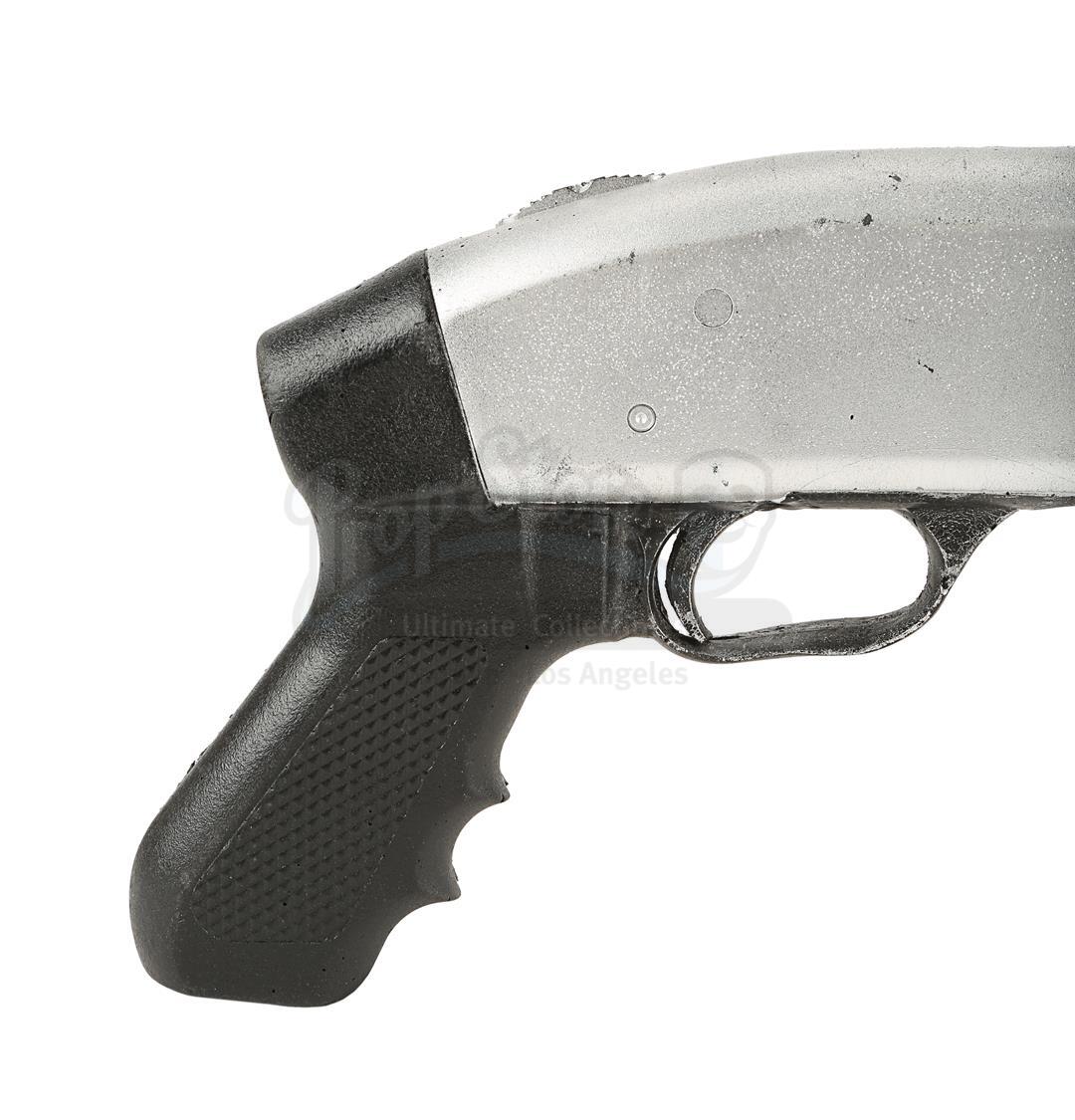 Howard Paynes (Dennis Hopper) Stunt Shotgun | Propstore - Find Your ...