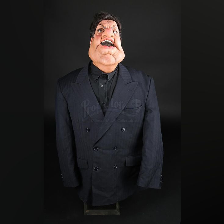Lot 1 - Robbie Coltrane Puppet | SPITTING IMAGE (1984-1996)