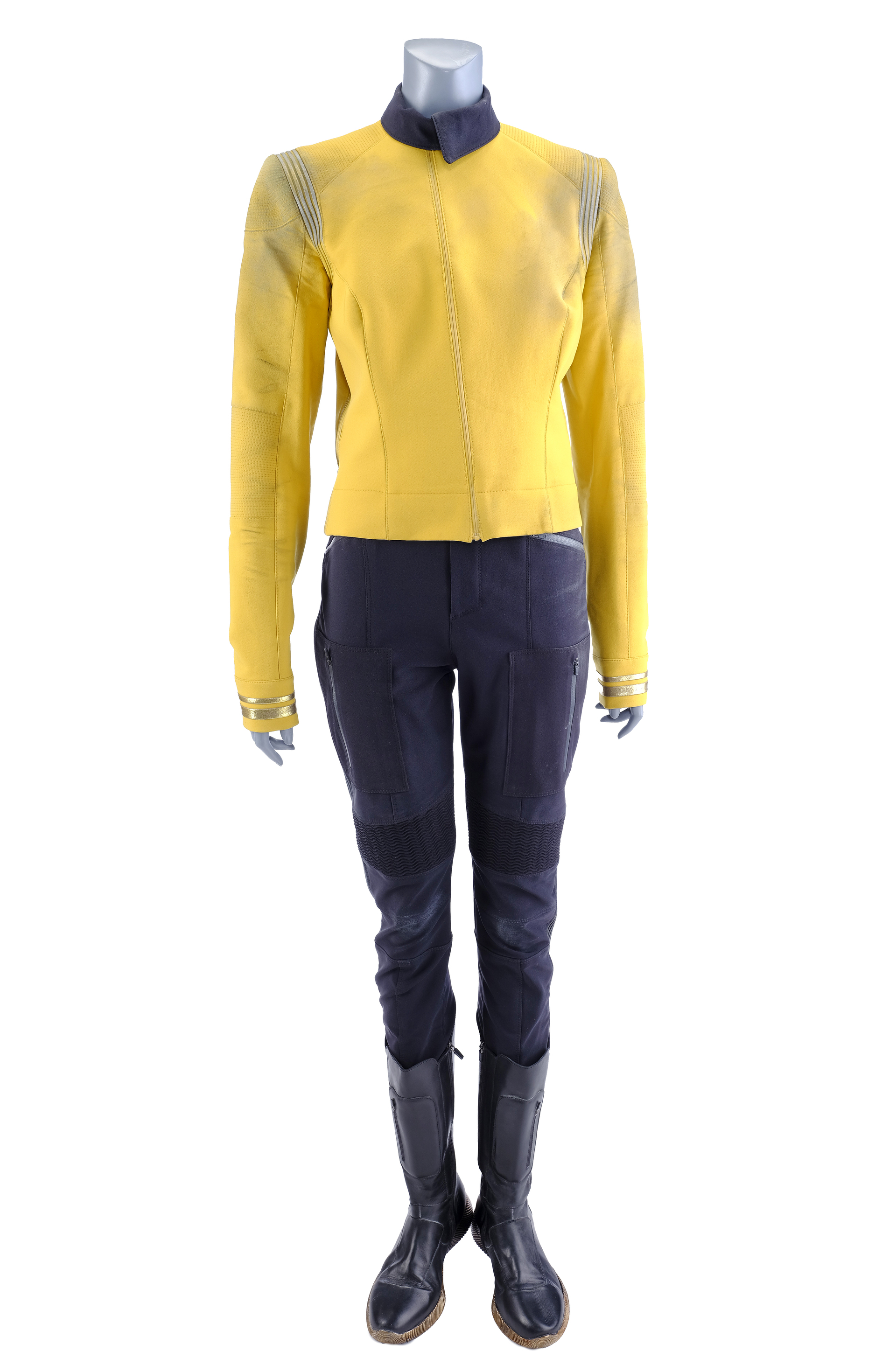 Lot # 355: Star Trek: Discovery (T.V. Series, 2017 - 2018)/Star Trek ...