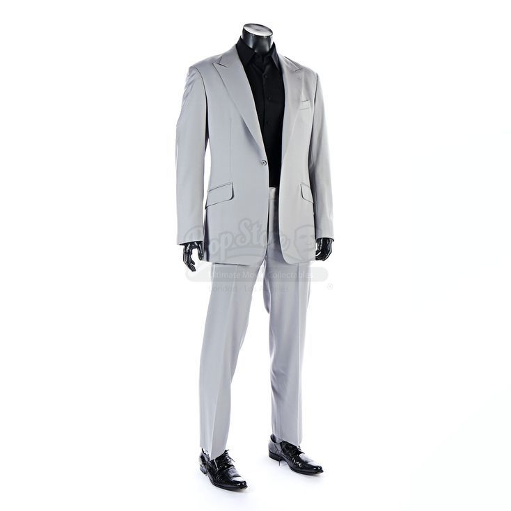 Hancocks (Will Smith) Suit | HANCOCK (2008)