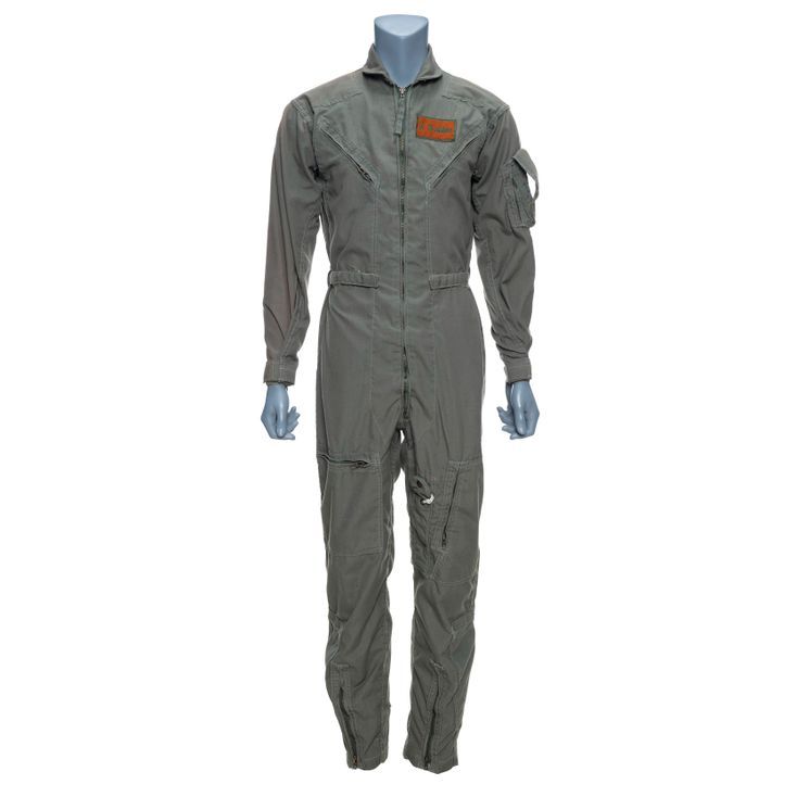 75. Gabe Walker's (Sylvester Stallone) Production-Made Helicopter ...