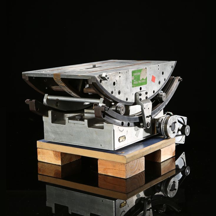 Motorized Motion Control Worrall Geared Tripod Head | TIPPETT STUDIO