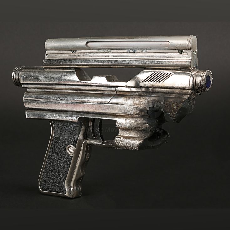 Operatives (Chitwetel Ejiofor) Exploded Pistol | SERENITY (2005)