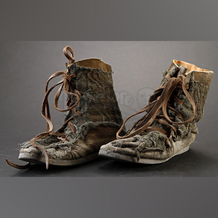 Pair of Dwergi Boots | VAN HELSING (2004)