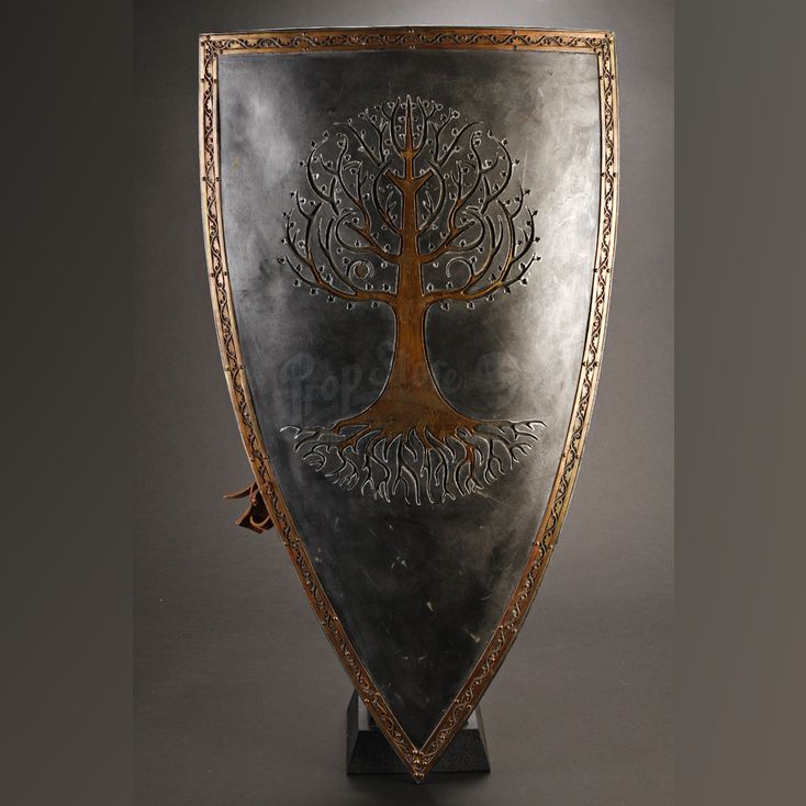 Royal Family Shield | SNOW WHITE AND THE HUNTSMAN (2012)