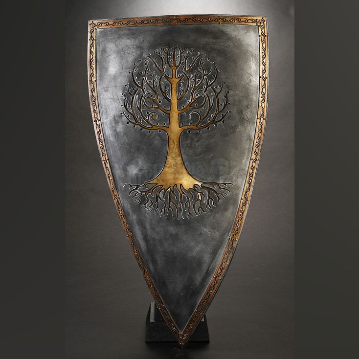 Snow Whites (Kristen Stewart) Hero Royal Shield | SNOW WHITE AND THE ...