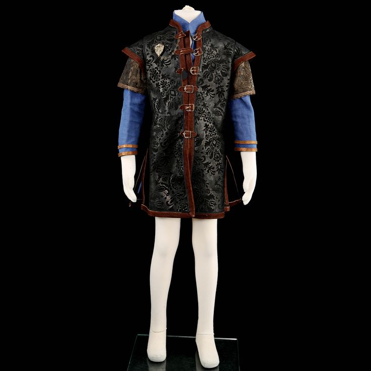 Lot #1479 - WARCRAFT (2016) - Varian Wrynn's (Dylan Schombing ...