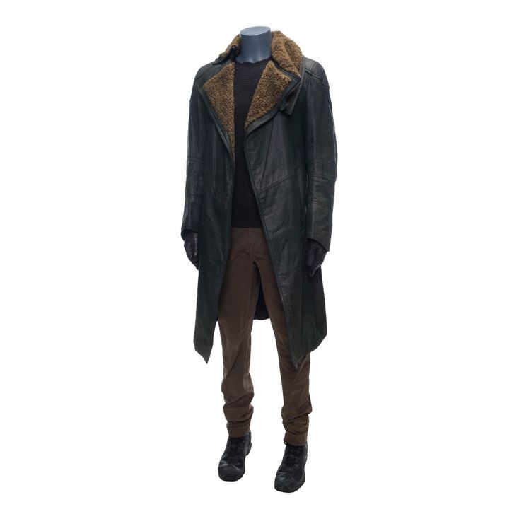 53. K's (Ryan Gosling) Costume with Coat Matched to Wallace Memory ...
