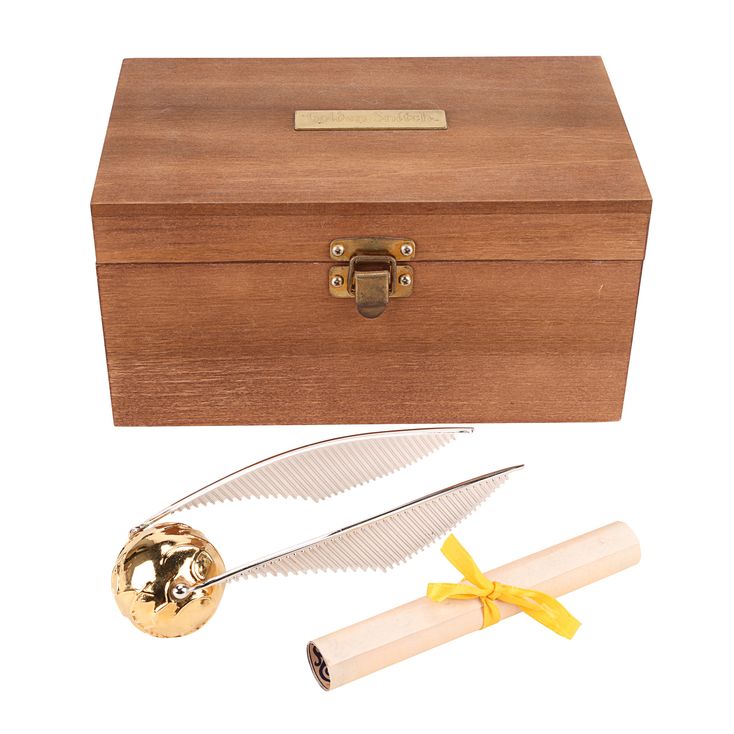 Lot 982 - Golden Snitch Executive Crew Gift | HARRY POTTER AND THE ...