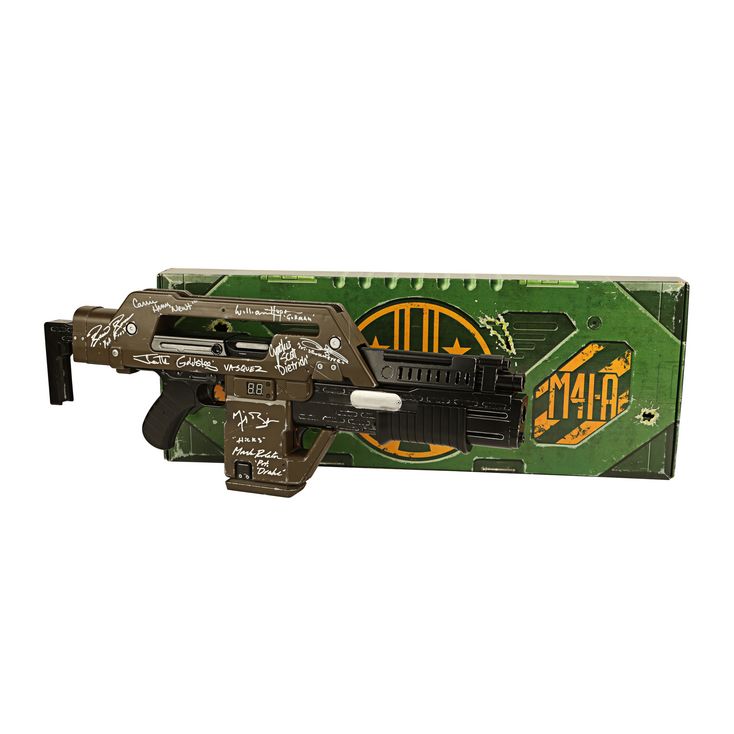 Lot 15 - Collectible Poster Live Auction - Michael Biehn, Carrie Henn ...