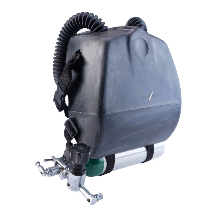 1033. Planet Hollywood Collection: LAR V Rebreather ### THE ROCK (1996)