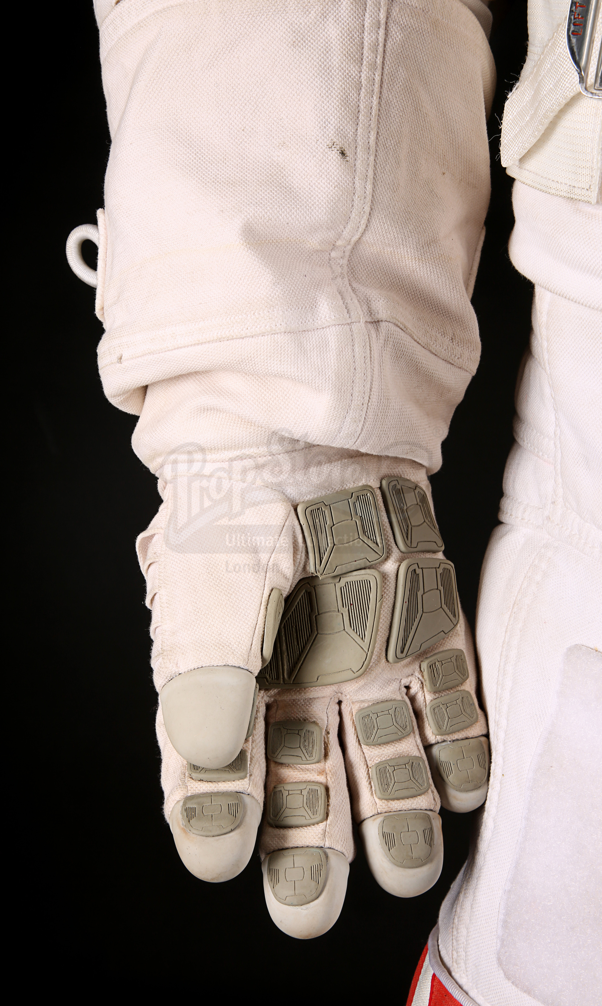 Commander Melissa Lewis (Jessica Chastain) EVA Suit | MARTIAN, THE (2015)