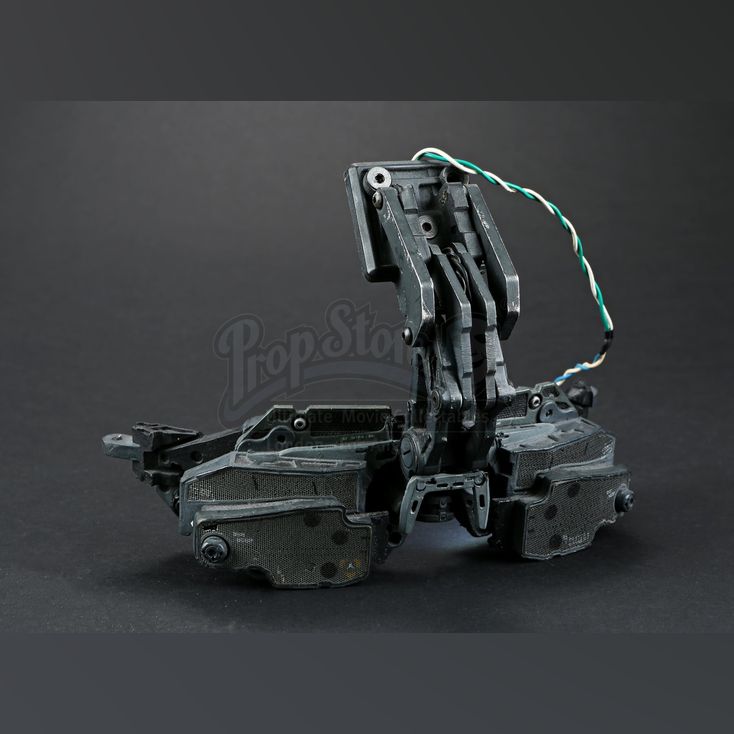 Light-up Hyperspectral Goggles | SPECTRAL (2016)