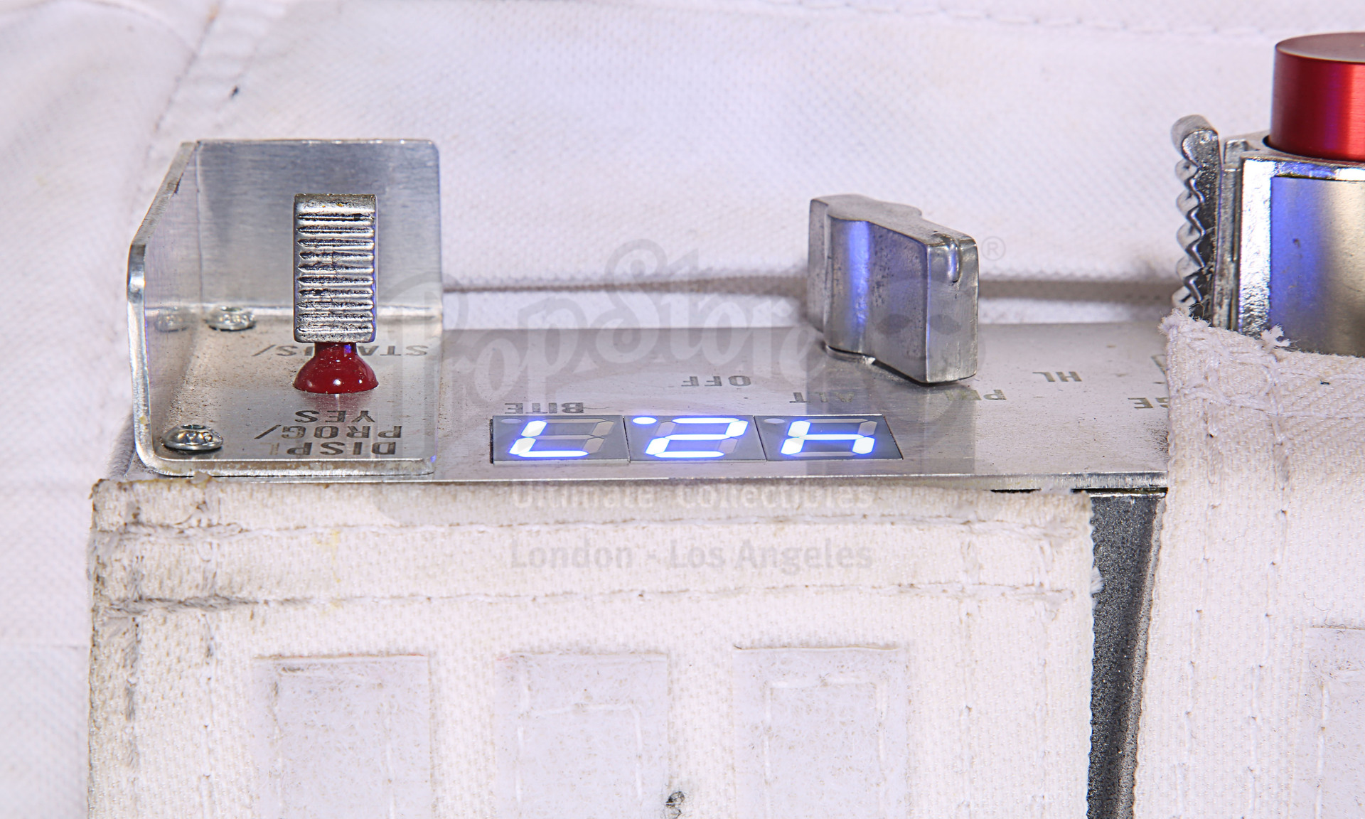 Commander Melissa Lewis (Jessica Chastain) EVA Suit | MARTIAN, THE (2015)