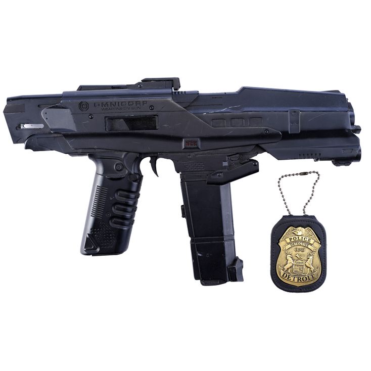 Lot 303 - RoboCops Stunt-Modified M2 Battle Rifle and Police Badge ...