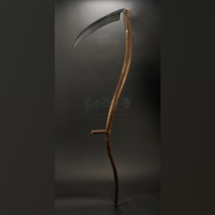 Louis (Brad Pitt) Hero Scythe | INTERVIEW WITH THE VAMPIRE (1994)