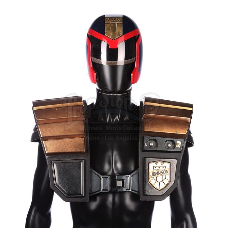 Street Judge Helmet and Shoulder Armour | JUDGE DREDD (1995)