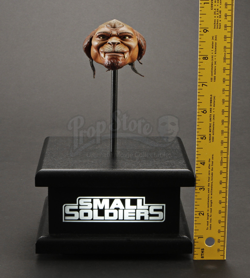 Archer Head Display | SMALL SOLDIERS (1998)