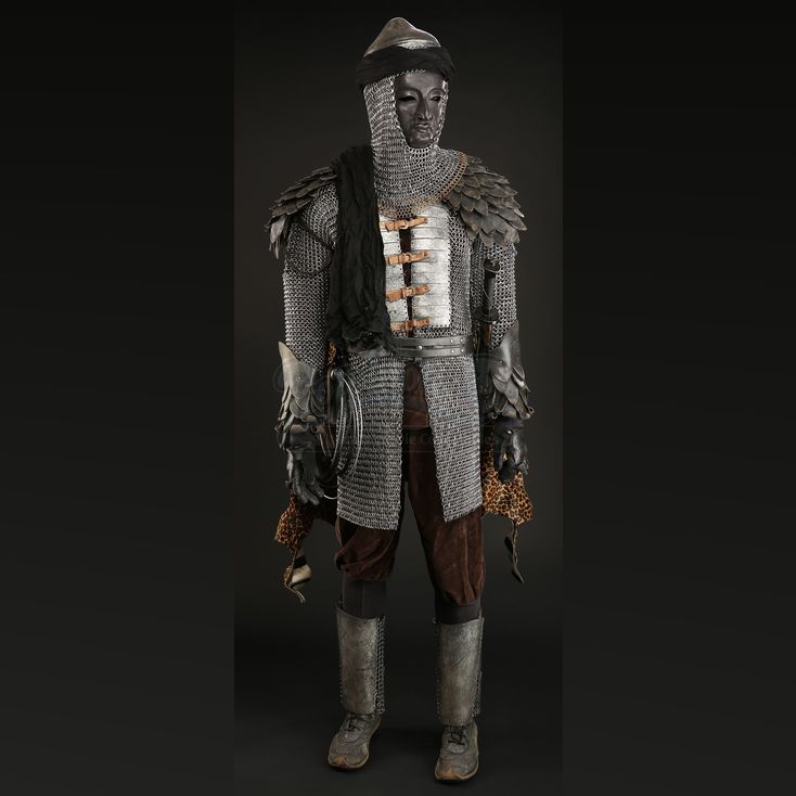 Assassin Costume and Weapons | SEVENTH SON (2014)