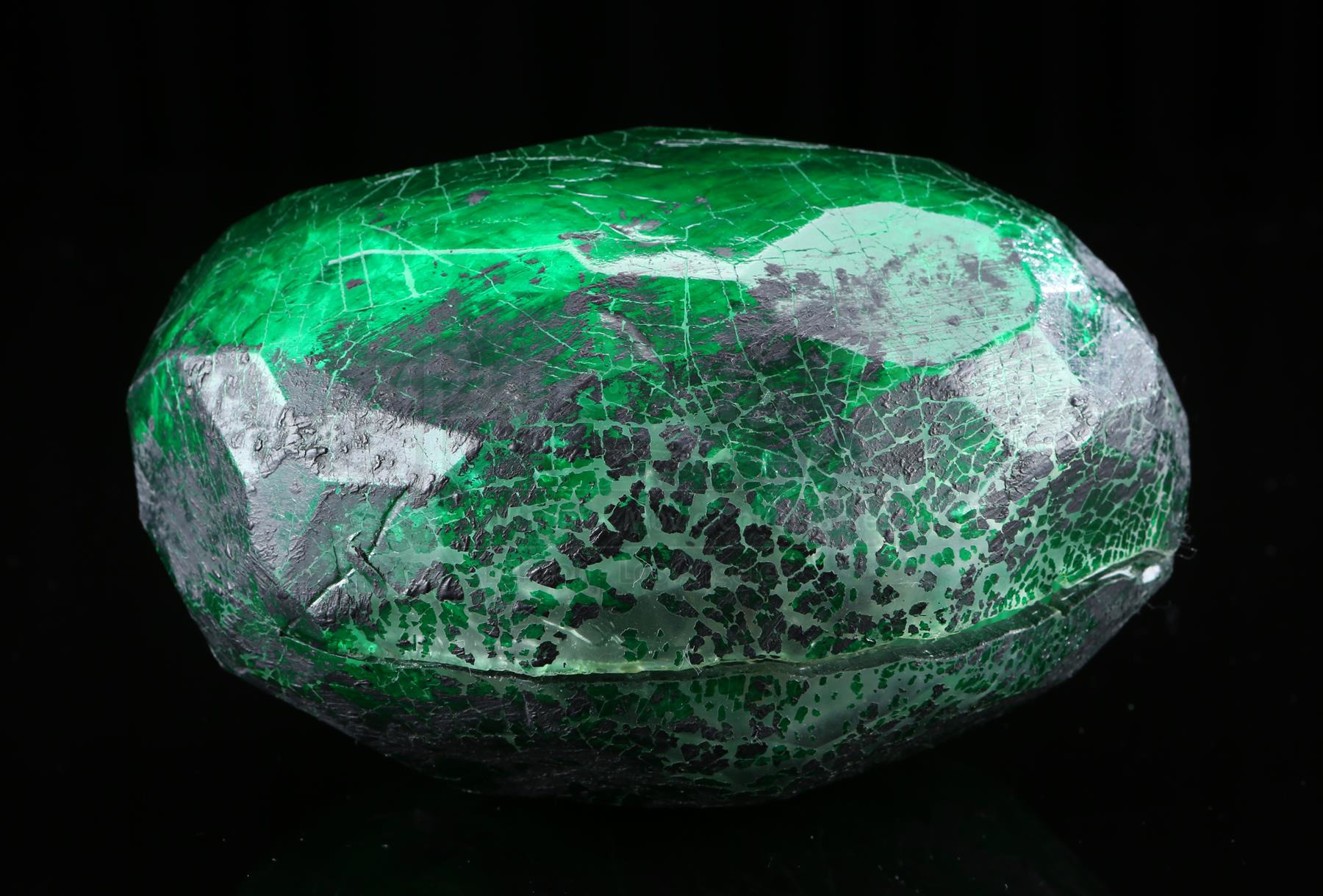 Jaguars Eye Jewel LED prototype | JUMANJI: WELCOME TO THE JUNGLE (2017)