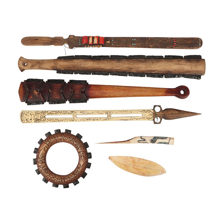 Lot # 880: APOCALYPTO (2006) - Holcane Warrior Weapons and Mayan Sacrificial Tools