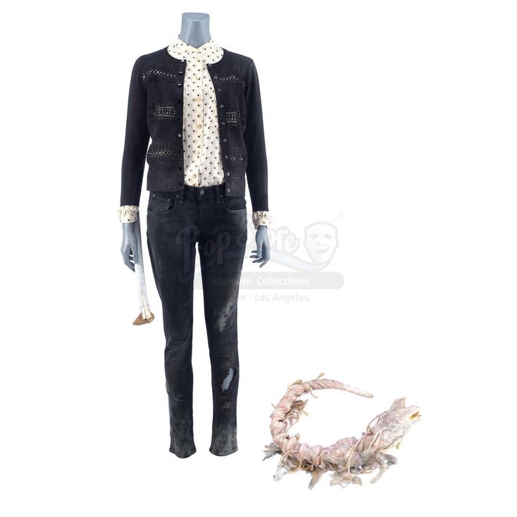 Jemma Simmons Maveth Costume with Tentacle and Rock Hammer | MARVEL'S ...