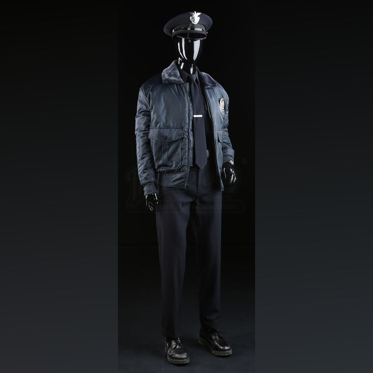Young OBrien (Wayne Bastrup) 1984 Police Uniform | TERMINATOR GENISYS ...