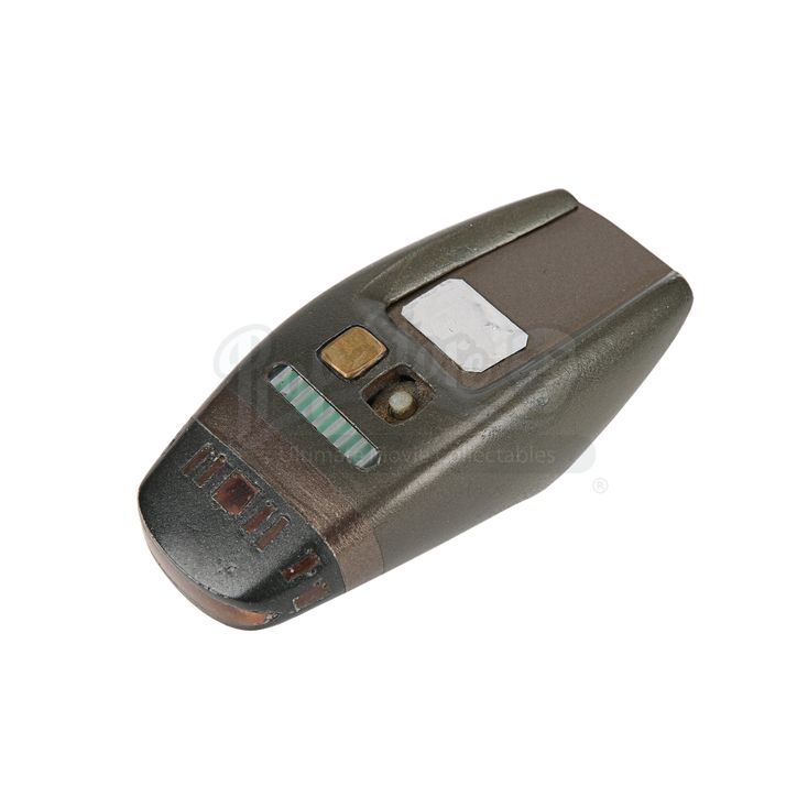 Type-1 Cricket Phaser | STAR TREK: THE NEXT GENERATION (TV SERIES, 1987 ...