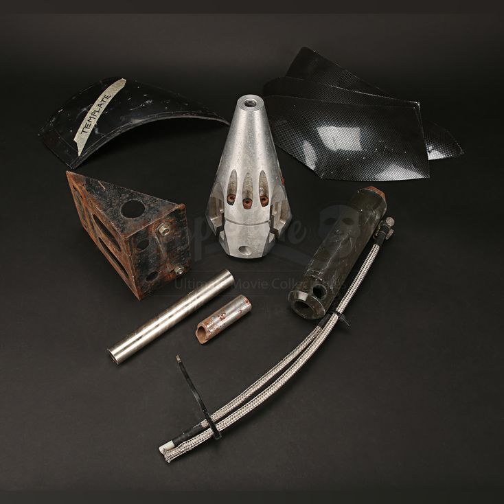 SIMON Robot Components | LARA CROFT: TOMB RAIDER (2001)