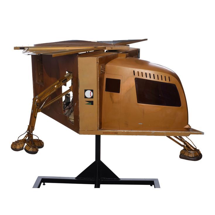 Lot # 98: DUNE (1984) - Atreides Ornithopter Model Miniature