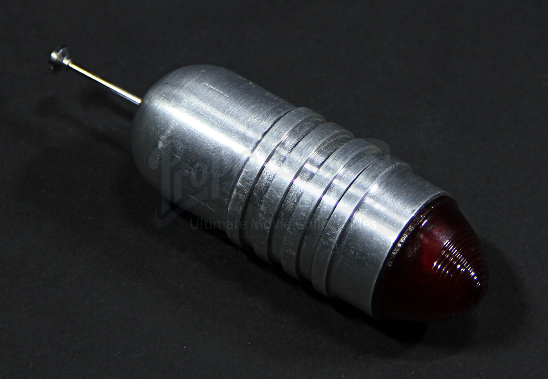 Felicity Shagwells (Heather Graham) Fat Bastard Light Up Homing Device ...