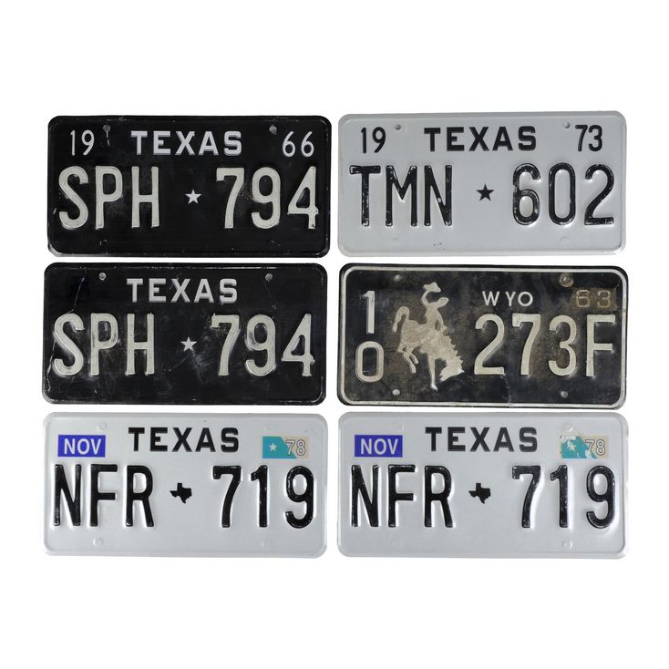 Lot 534 - Collection of Jack (Jake Gylenhaal) and Lureen Twists (Anne ...