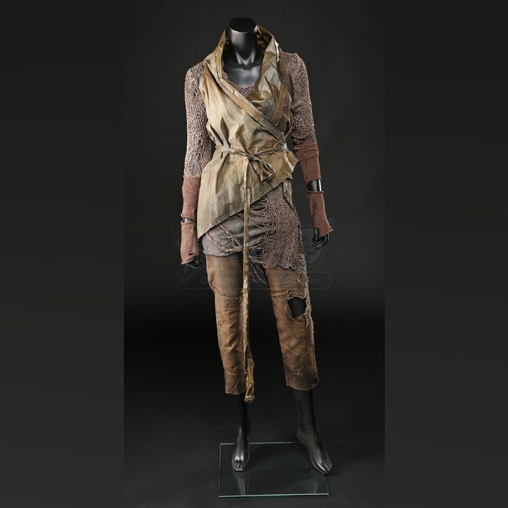 Nael Stunt Double Costume | NOAH (2014)