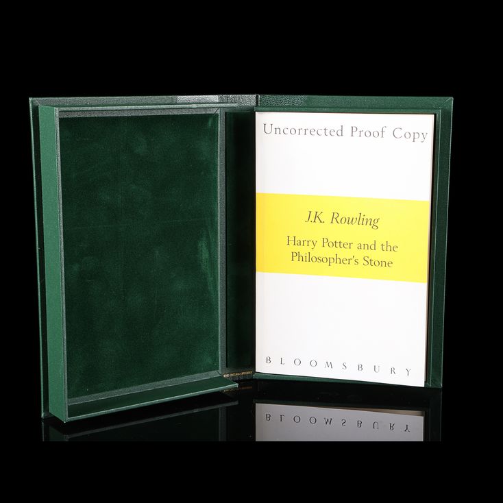 Lot #210 - HARRY POTTER AND THE PHILOSOPHER'S STONE (2001 ...